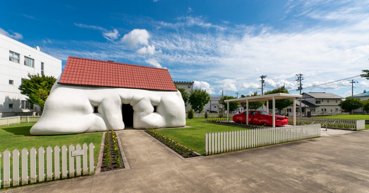 Fat House & Fat Car » Towada Art Center